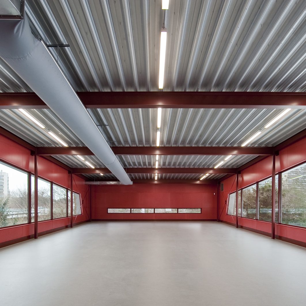 Fitnessgebouw APG Heerlen • VANDENBERGH - WINDEMULLER